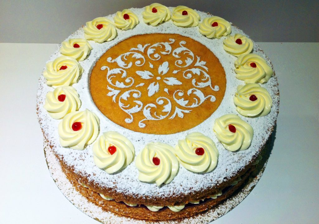 Victoria Sponge Cake - Torte Cake Art